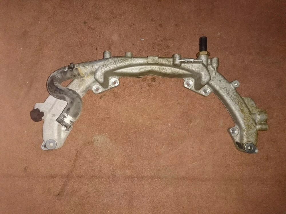 Распределительная трубка канал ОЖ, Розподільник, 94810606107 Porsche ...