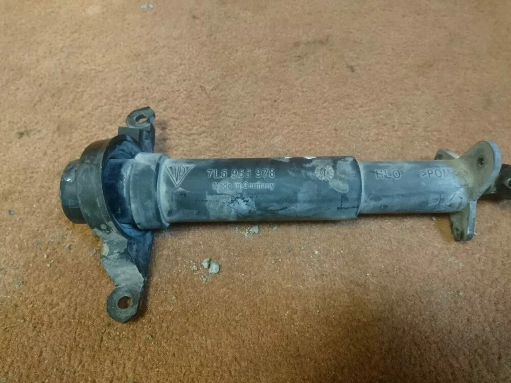 Направляющая омывателя фар, Напрямна омивача фар, 95562818000 Porsche ...